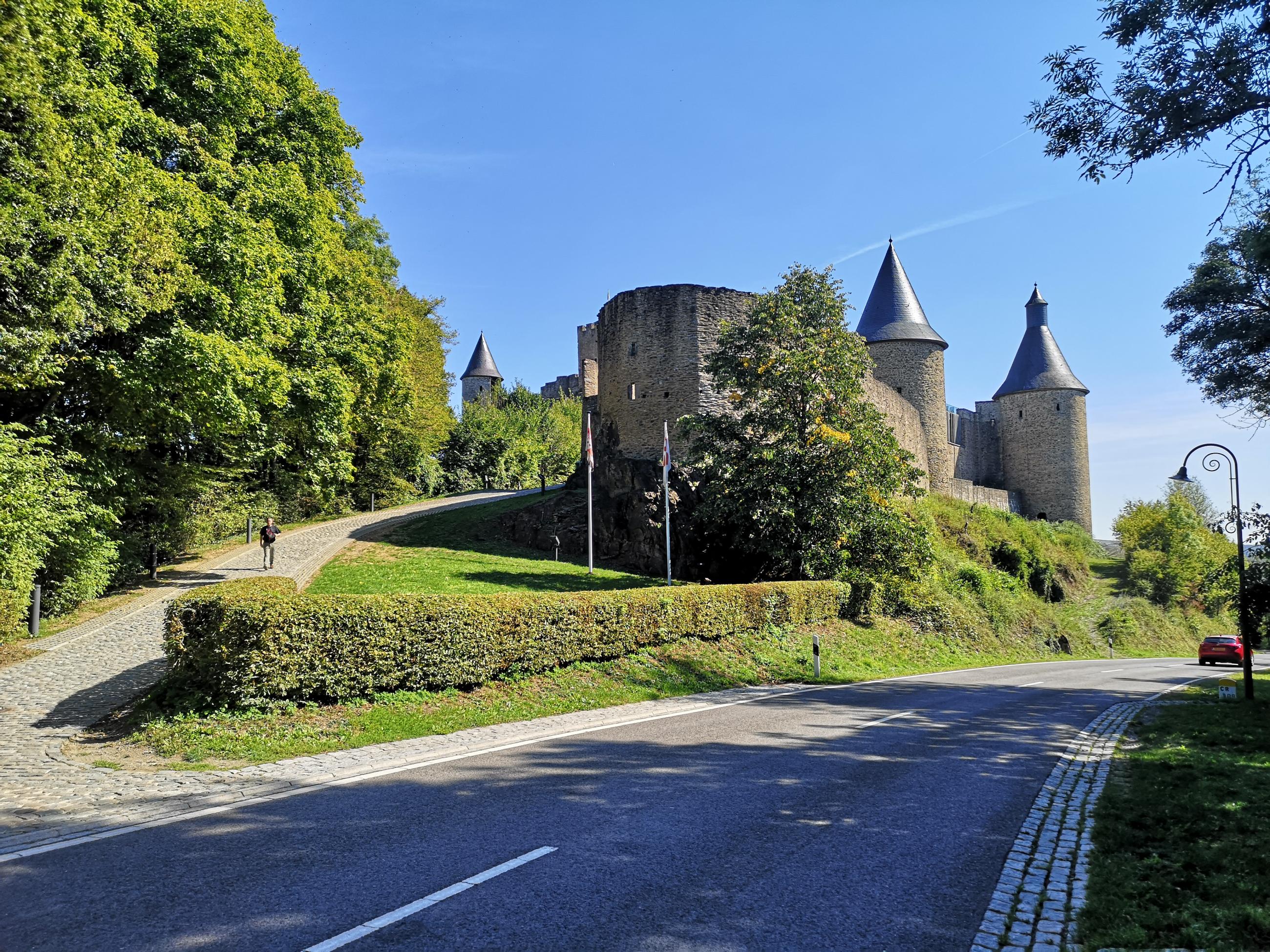 Le Château de Bourscheid - Tourisme en Ardenne